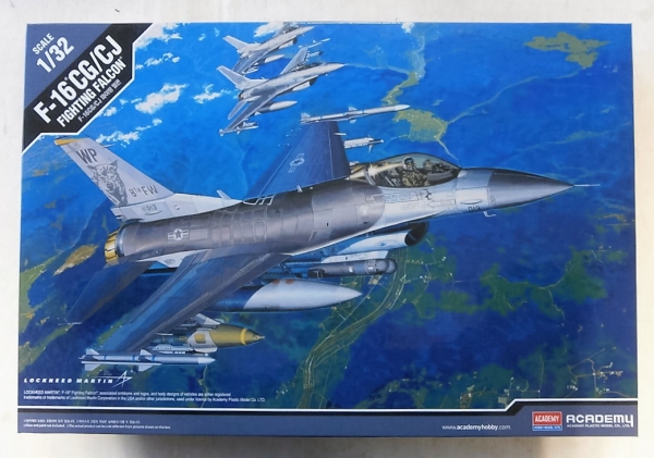 ACADEMY 1/32 12123 F-16CG/CJ FIGHTING FALCON (UK SALE ONLY) Model Kit