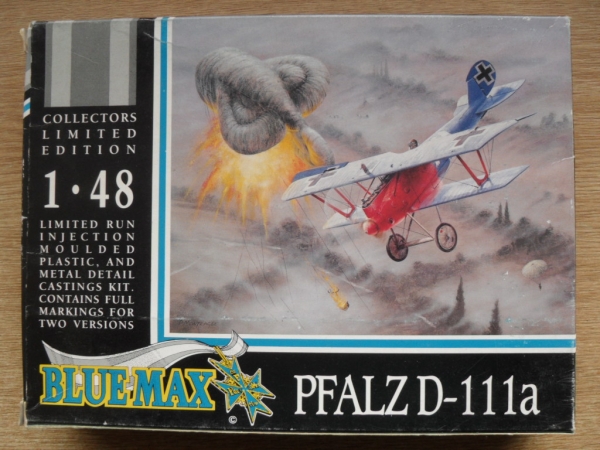BLUE MAX 1/48 105 PFALZ D.IIIa Model Kit