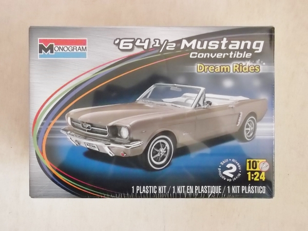 MONOGRAM 1/24 4019 64 1/2 MUSTANG CONVERTIBLE Model Kit