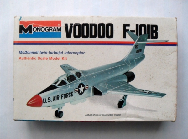 MONOGRAM 6791 VOODOO F-101B NO SCALE Model Kit
