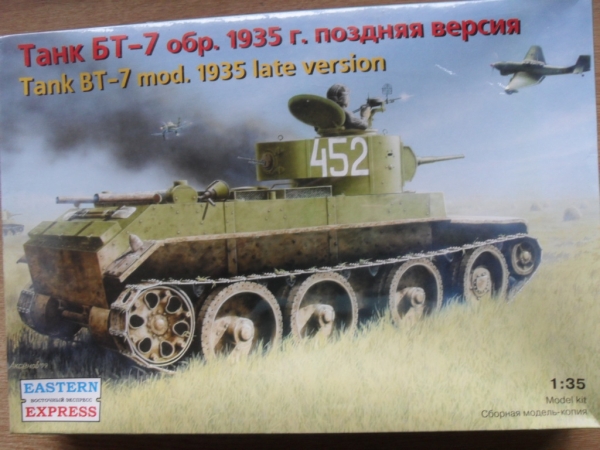 EASTERN EXPRESS 1/35 35109 BT-7 TANK 1935 LATE VERSION Military Model Kit