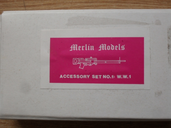 MERLIN 1/72 ACCESSORY SET NO 1 WWI GUNS Model Kit