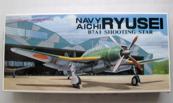 FUJIMI 1/72 AICHI B7A1 RYUSEI SHOOTING STAR CARRIER ATTACK BOMBER Model Kit