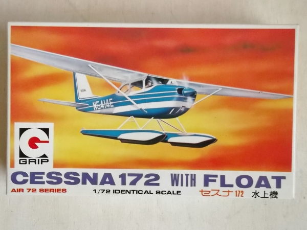 GRIP 1/72 002 CESSNA 172 WITH FLOATS Model Kit