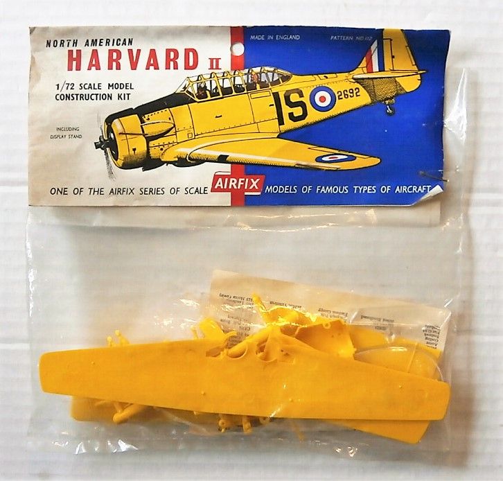 AIRFIX Models | AIRFIX 112 NORTH AMERICAN HARVARD II | Model Kits