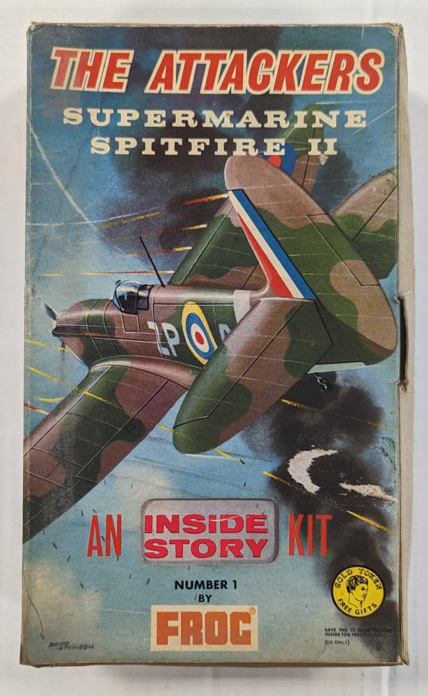 F146 THE ATTACKERS SUPERMARINE SPITFIRE II GOLD TOKEN