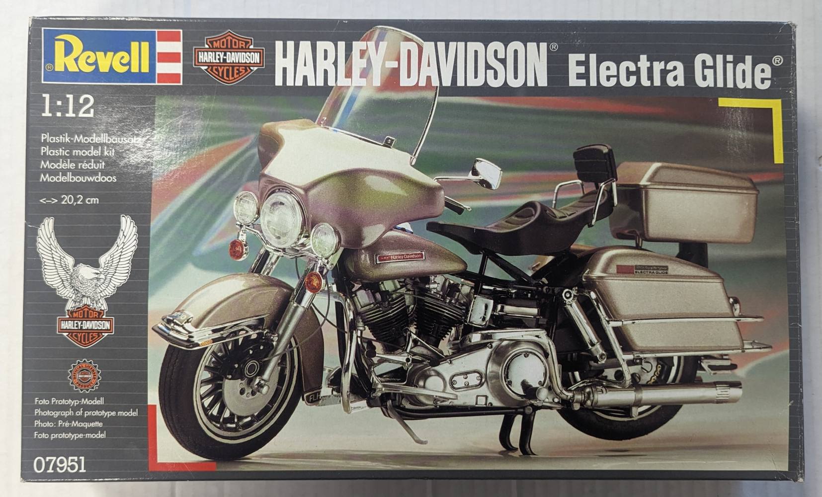 REVELL Models | REVELL 07951 HARLEY DAVIDSON ELECTRA GLIDE