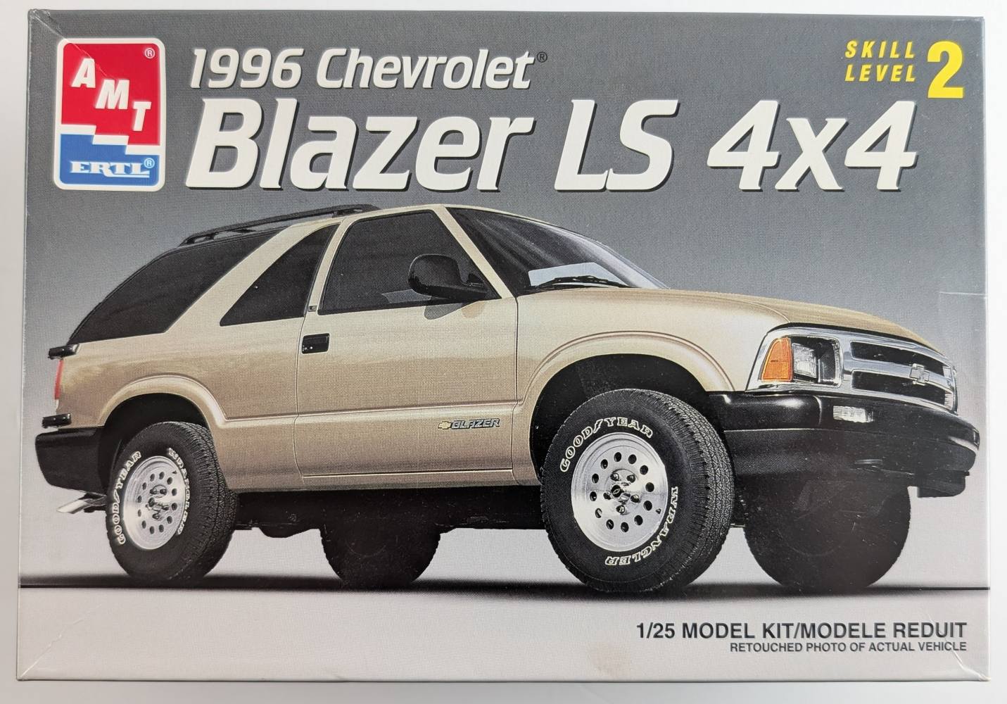 Amt 8979 1996 Chevrolet Blazer Ls 4x4 Model Kit | Cars, Motorbikes ...