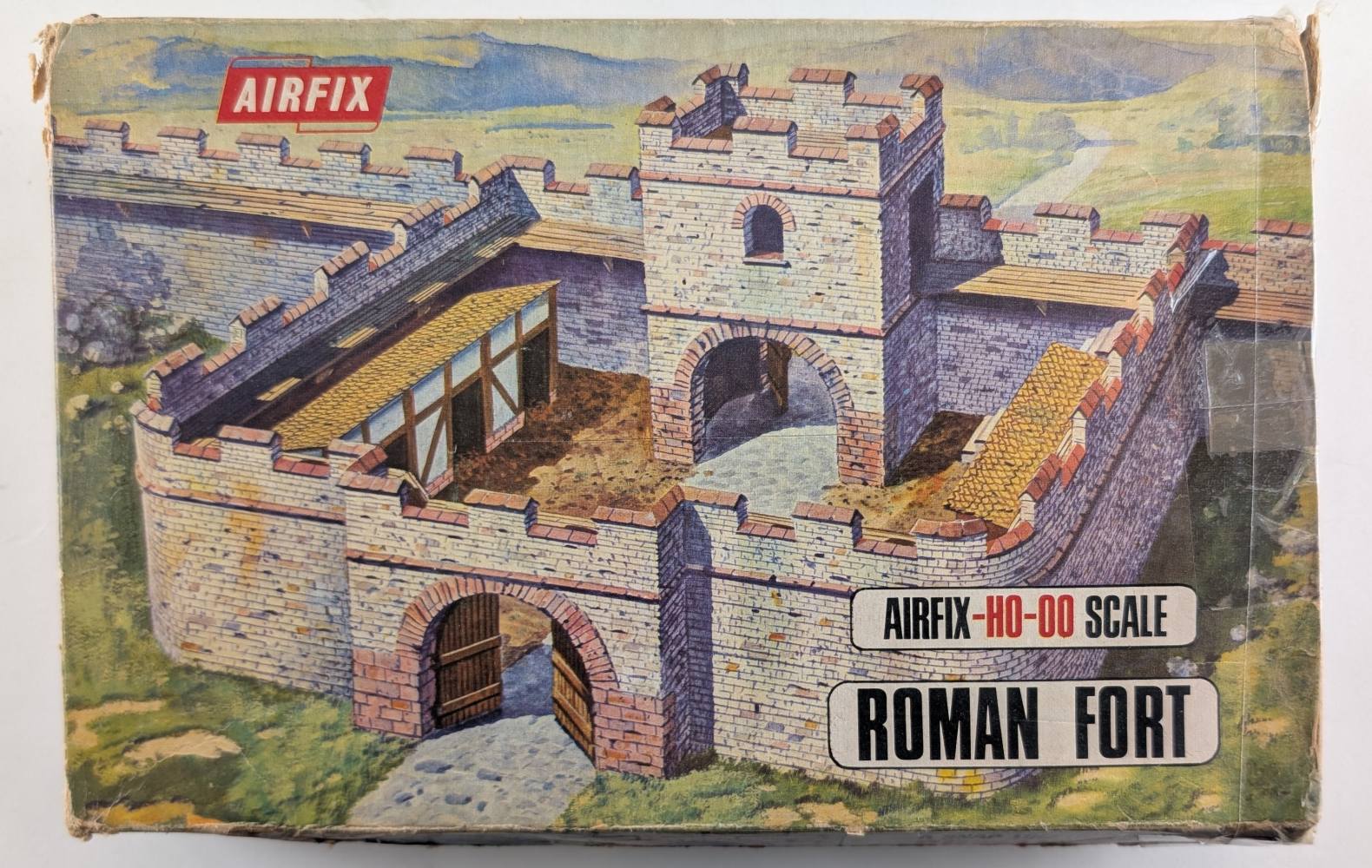 AIRFIX Models | AIRFIX 1706 ROMAN FORT | Model Kits