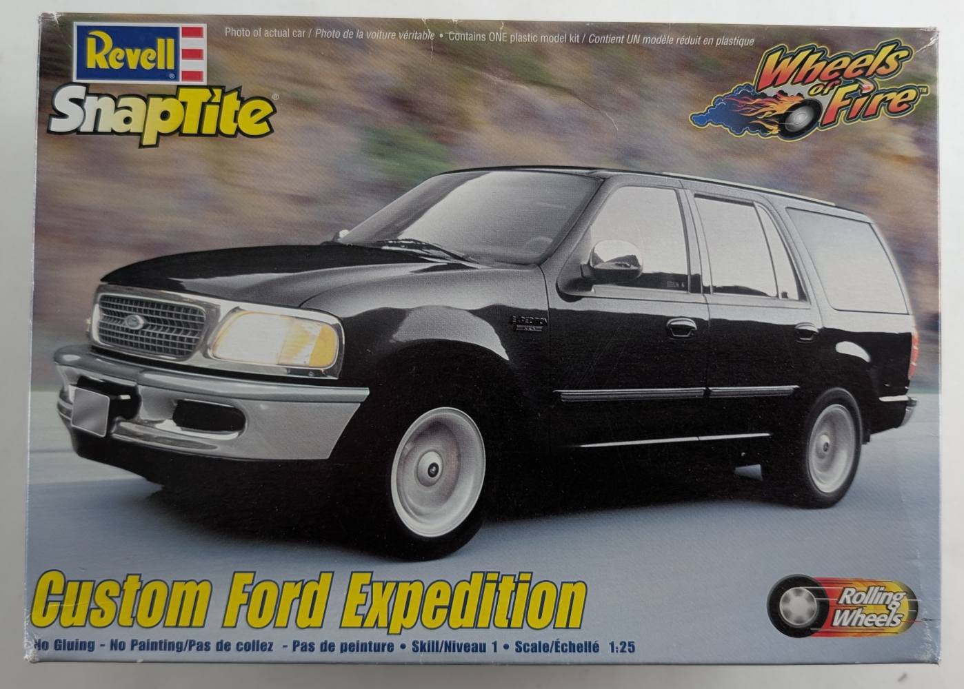 REVELL Models | REVELL 1922 CUSTOM FORD EXPEDITION | Model Kits