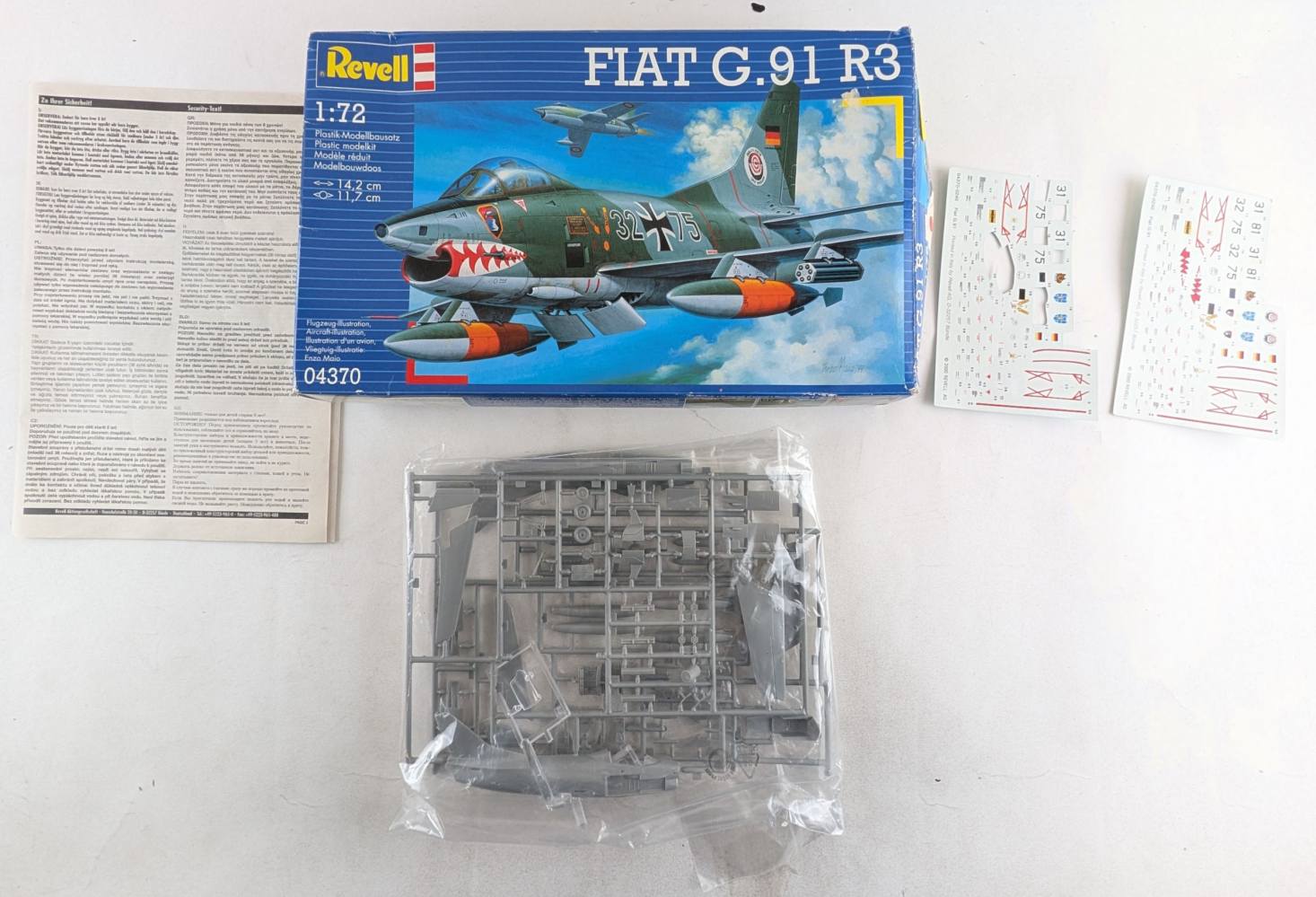 REVELL 4370 FIAT G.91 R3 (CUT DECALS)