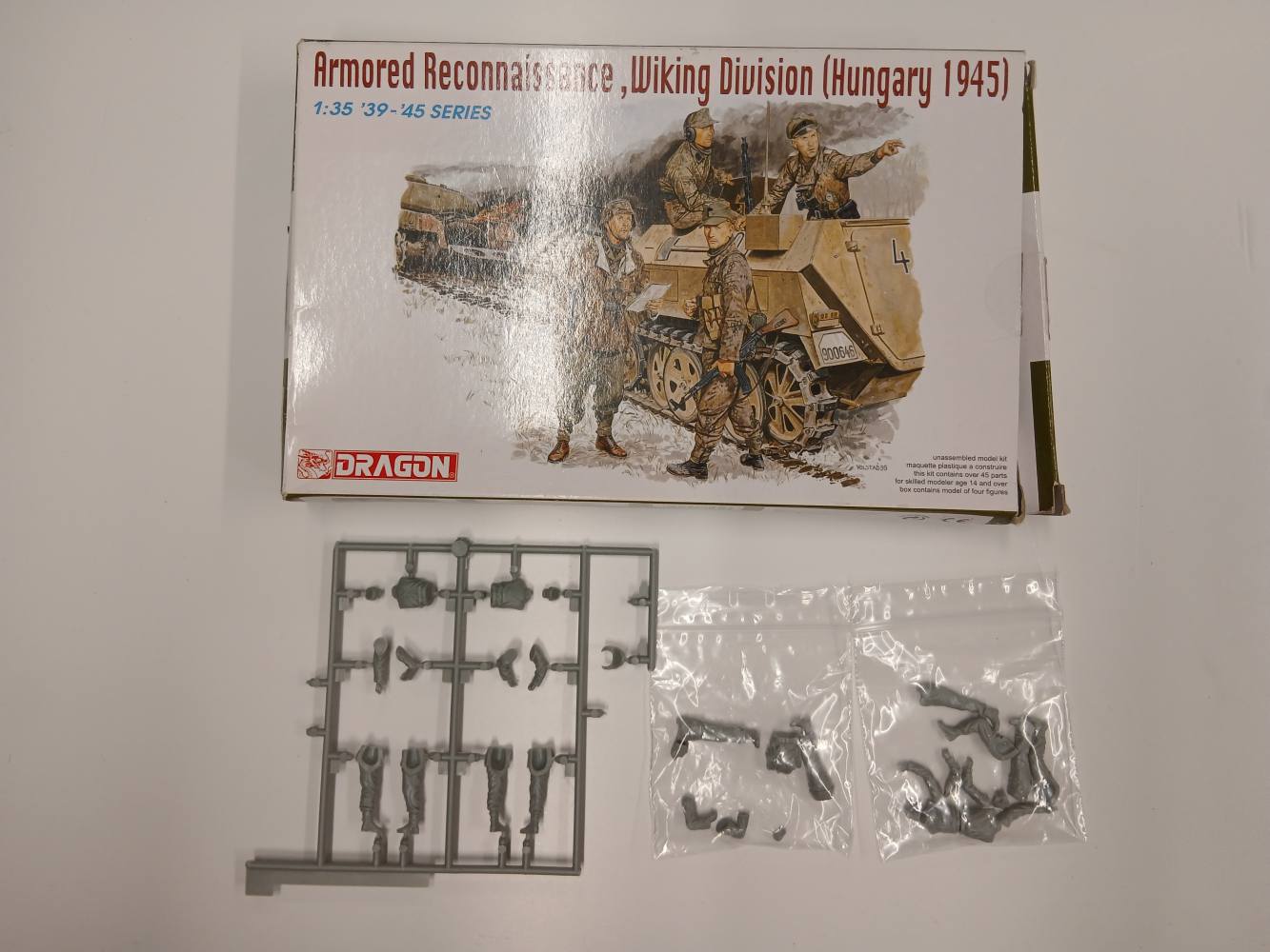 DRAGON 6131 ARMORED RECONNAISSANCE, WIKING DIVISION (HUNGARY 1945 ...