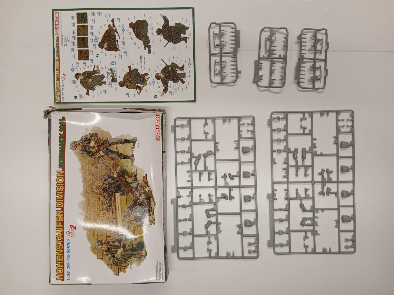 DRAGON 6282 HOHENSTAUFEN DIVISION NORMANDY 1944 (INCOMPLETE)